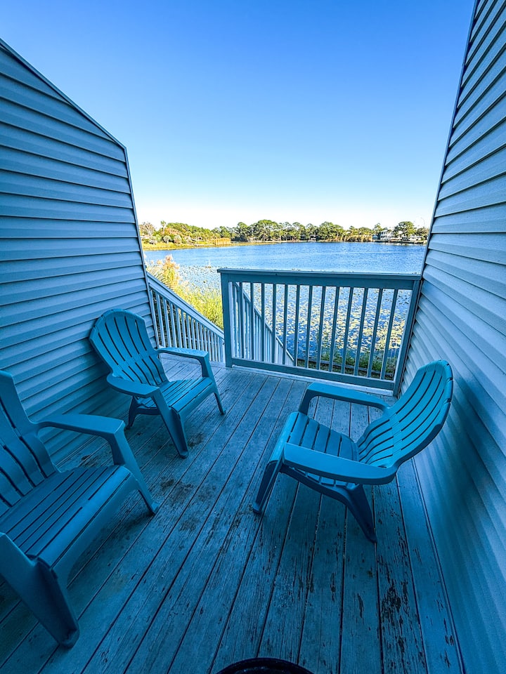 Great Weekend Rates! 2 Min Walk To Beach! - Panama City Beach, FL