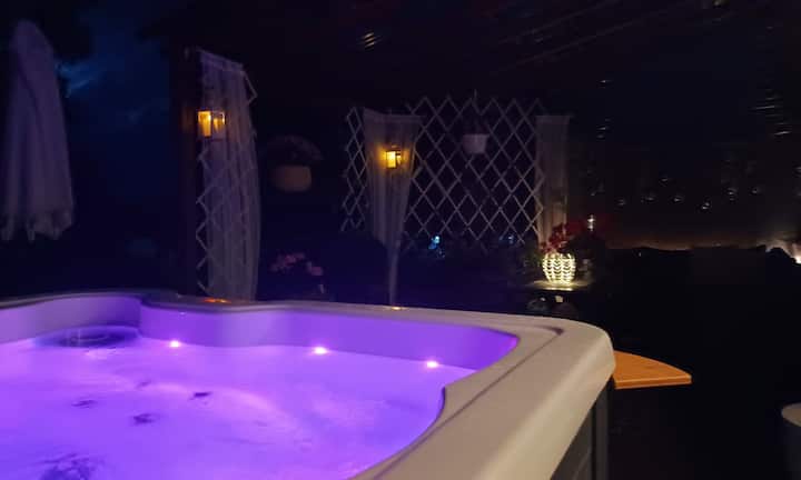 Rauhallinen Asunto
-Saunalla Ja Porealtaalla. - Laponie