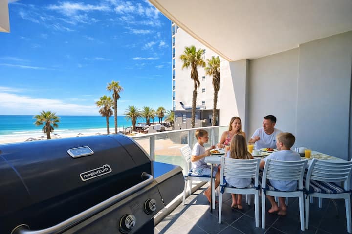 Coastal Hospitality - Beach Club 105 - Mossel Bay