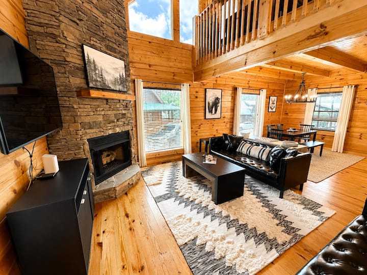 Groot's Place - 5min From Parkway - Massage Chair/ - Pigeon Forge, TN