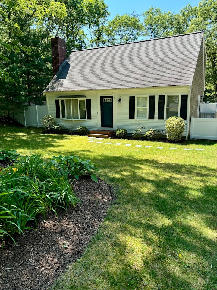 3 Bed, 2 Bath & Oversized Patio - Barnstable, MA