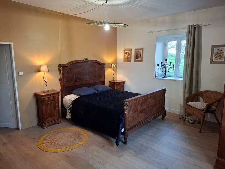 1. Agréable Chambre D'hôtes Avec Terrasse - Nièvre