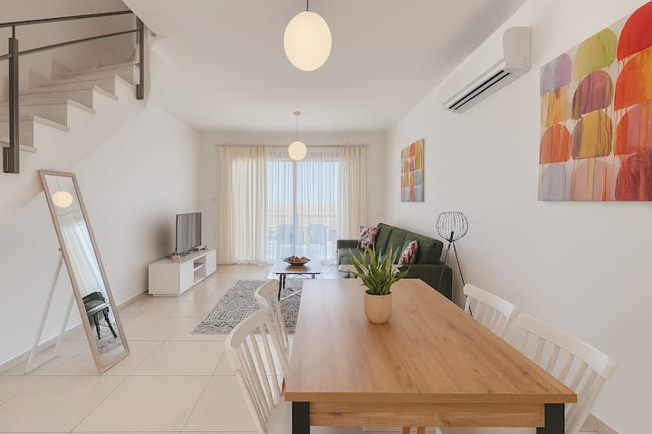 Beach Town House At Lighhouse Residence - Paphos
