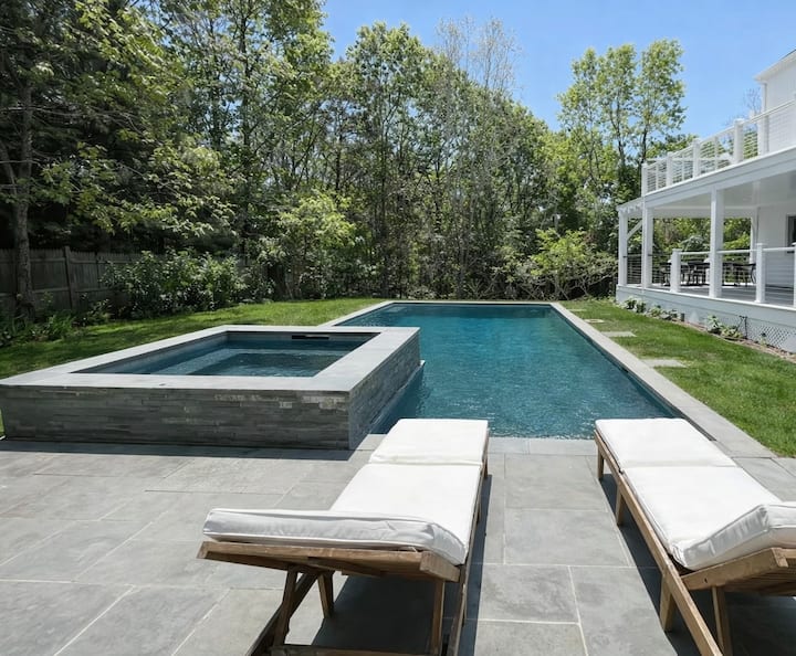 Hamptons Escape — Pool, Hot Tub & Outdoor Living - East Hampton