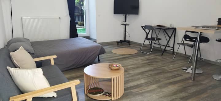 Studio Tout éQuipé Avec Extérieur Proche Du Centre - Le Creusot