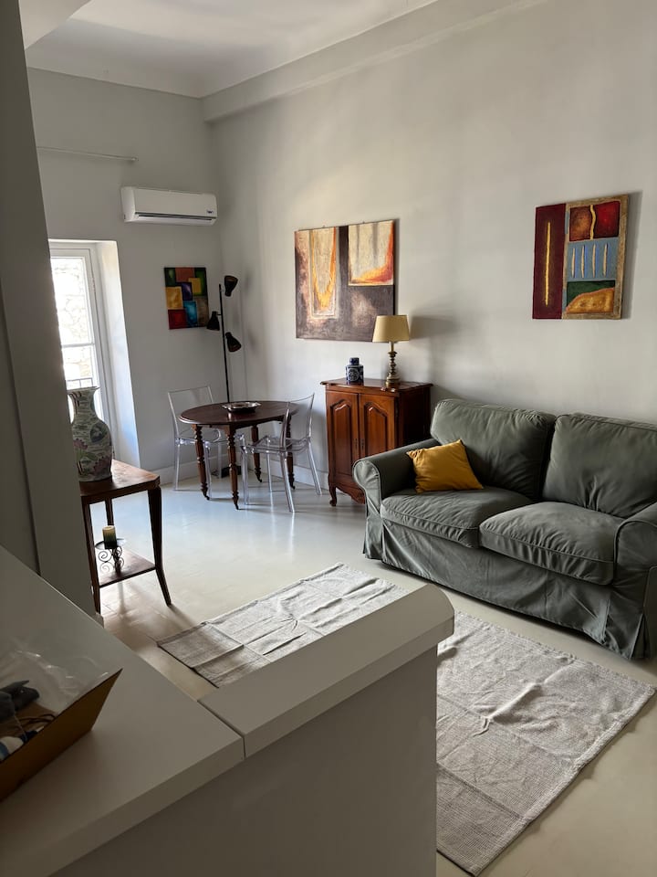 Nice Centre-ville 
Elégant 2p Avec Balcon - Nizza