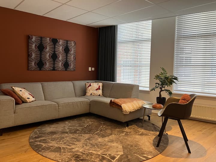 Heerlijk Bovenappartement Incl Parkeren In Centrum - Netherlands