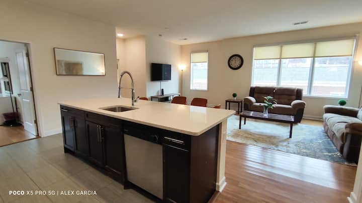 2br 2bath Edgewater Near Nyc - Secaucus, NJ