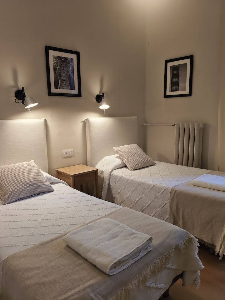 Hab Twin Baño Privado En Casa Consell Bailen - Barcelona