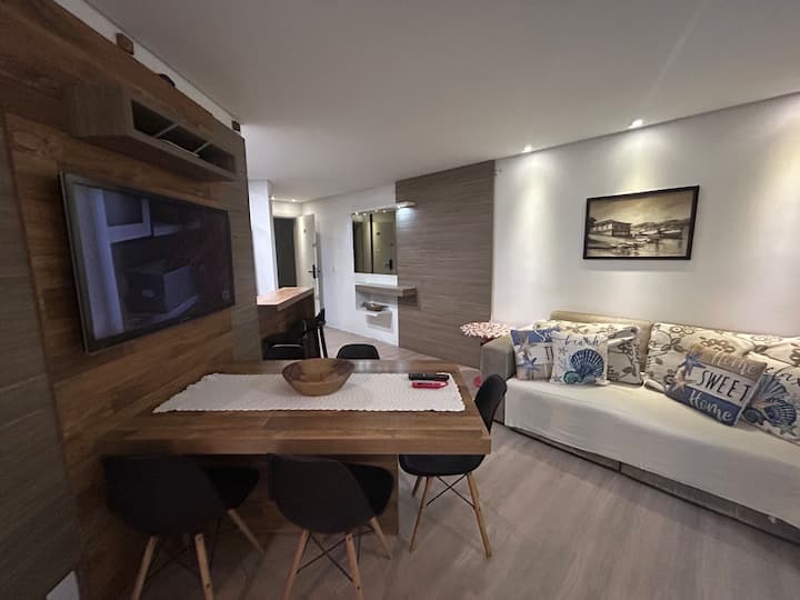 Condomínio Com Piscina, Sauna, Playground - Laguna