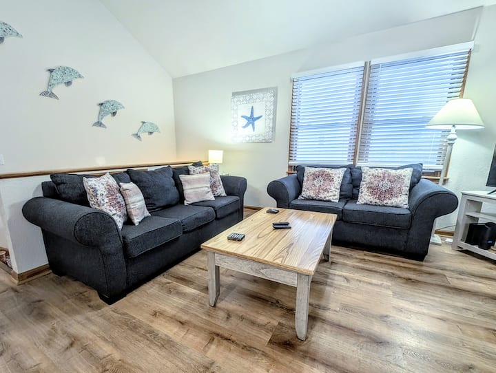 Joyful Dolphins-beachy + Bright • Bikes + Grill! - Kill Devil Hills, NC