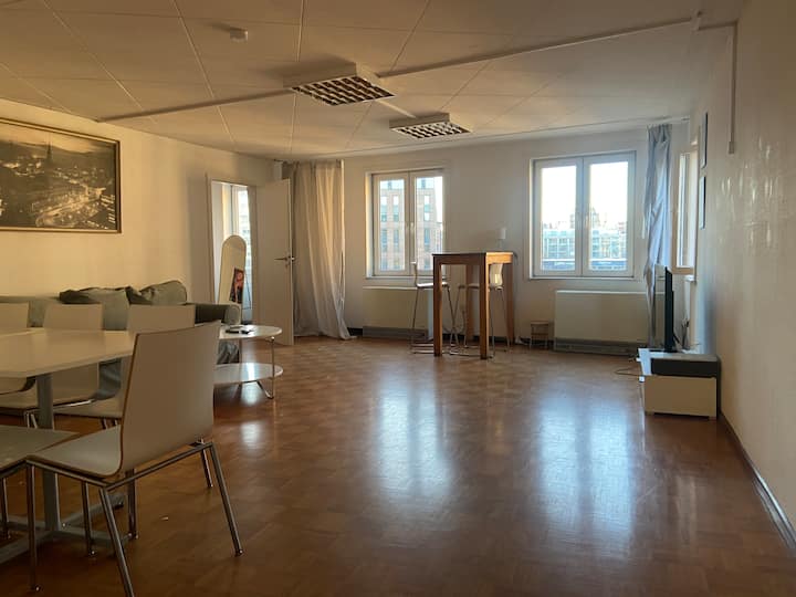 Spacious Accommodation In The Old Town (120sqm) - Hamburg