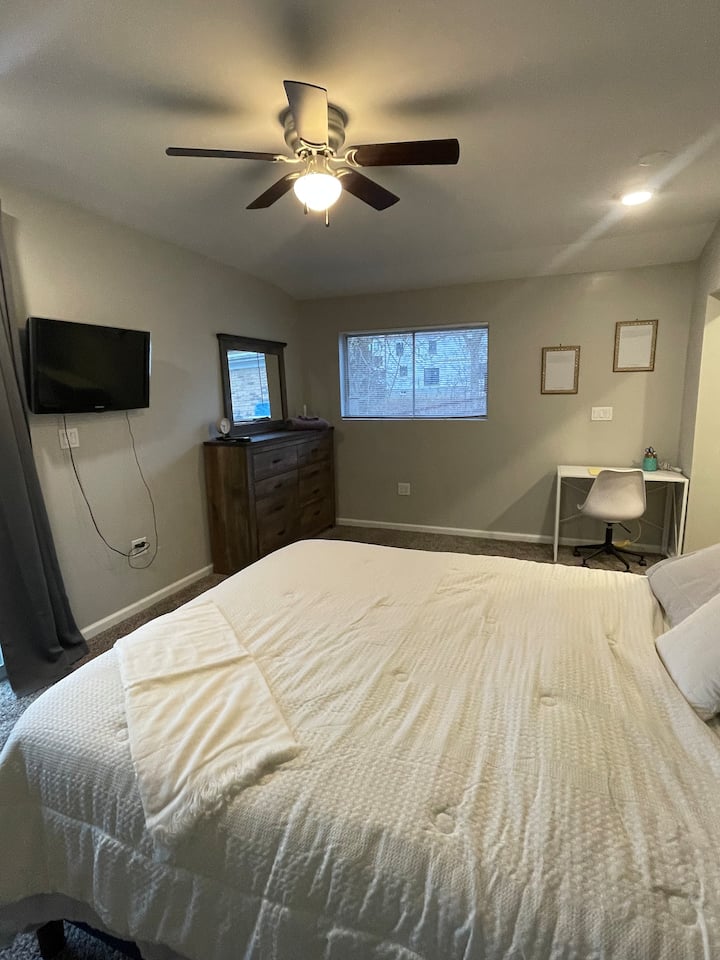 Relaxing Suite W/ Kitchenette - Cincinnati, OH