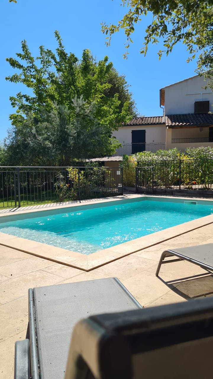 Villa Oustau Esqueiras Cabrières D'aigues - Cadenet