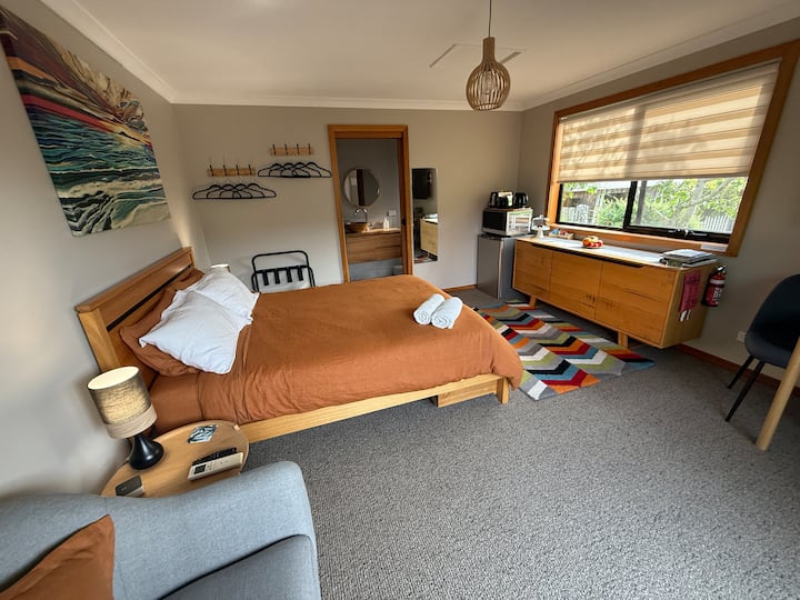 Stay@stenar - A Studio In A Quiet Garden Setting - Westbury, Australia