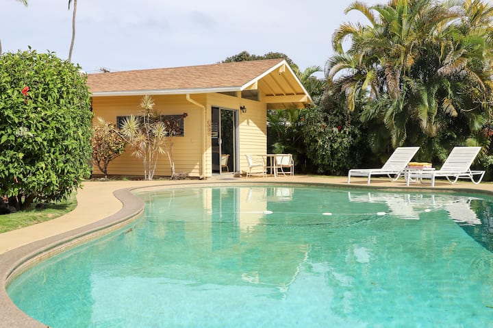 Papaya Paradise Poolside Studio **Licensed** - Kailua, HI
