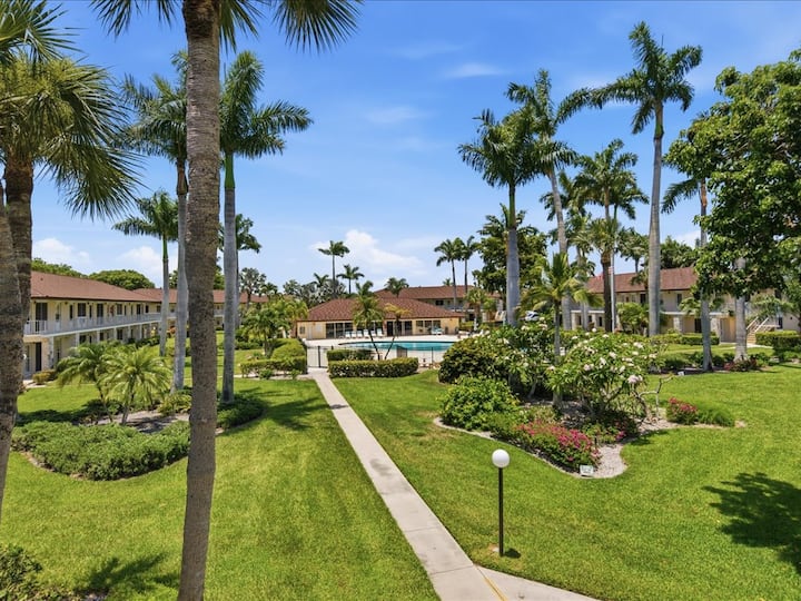 1br Marco Island Condo With Pool - Marco Island, FL