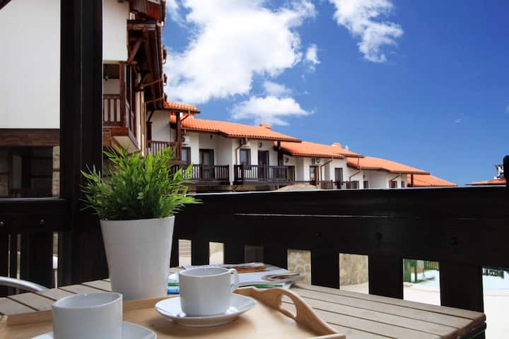 Luxury 3-bedroom Villa With A Pool - Sozopol