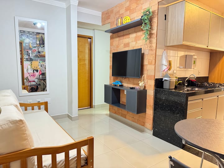 Ap Retro! Prox Ao Shopping - Elevador E Ar - Uberlândia