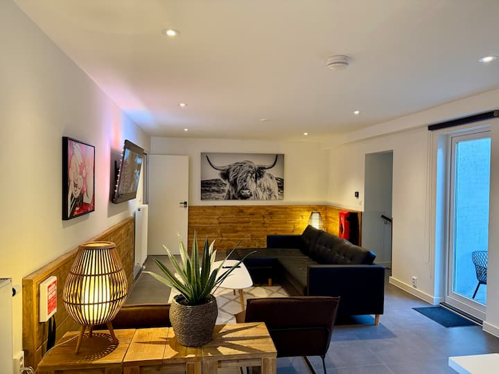 Geleen | Modern, Ruim 2 Slaapkamer Appartement - Dilsen-Stokkem