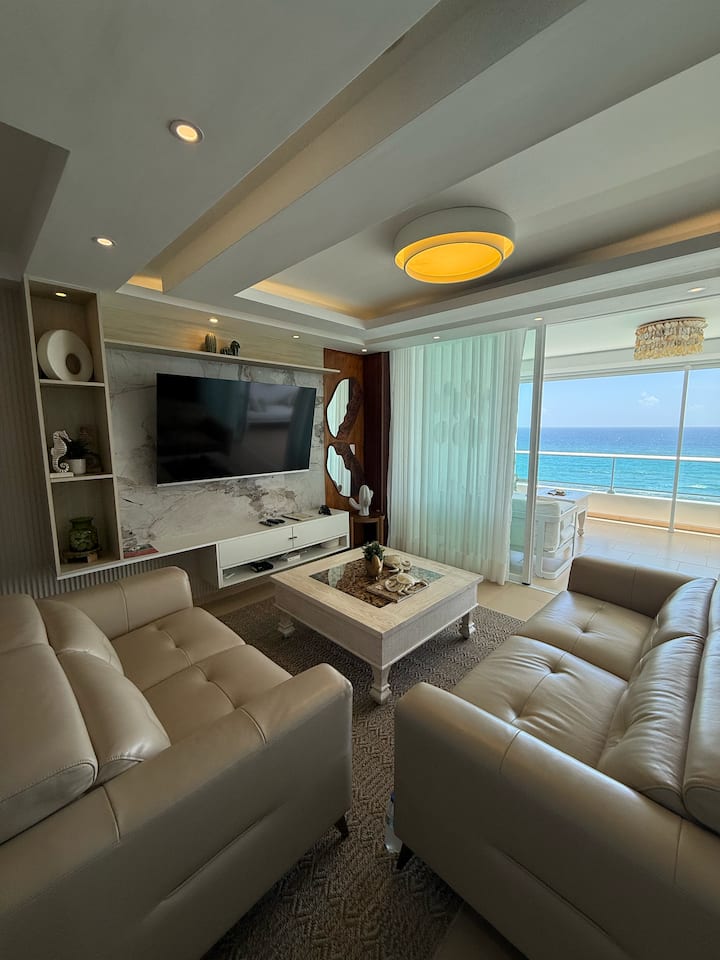 Stunningluxury Beach Front Condo With Pool & Cuzzi - Dominican Republic
