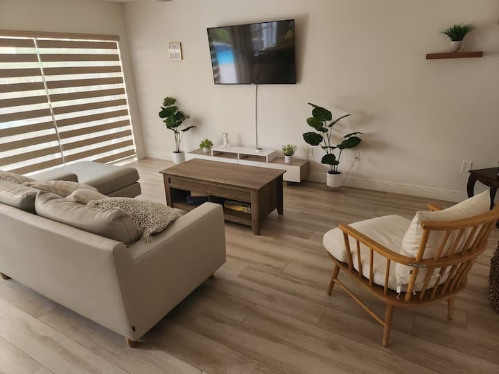 Cozy Oasis Pool Home-1 Min From Baptist Hospital - Zoo Miami, Miami