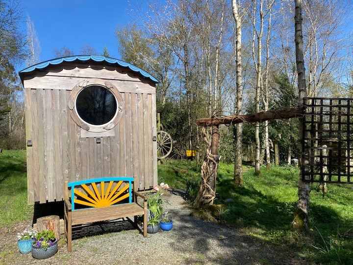 Escape To Nature At - Sapphire Shepherd's Hut - Church Stretton