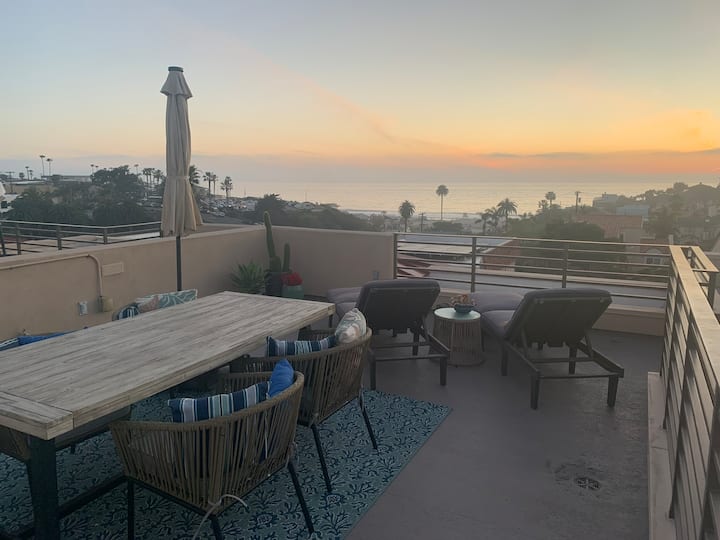 Moonlight Beach Retreat - Walk To Sand & Surf - Encinitas, CA