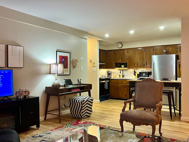 Modern 1br, Quiet, Lirr 3 Blocks - Douglaston - Queens NY