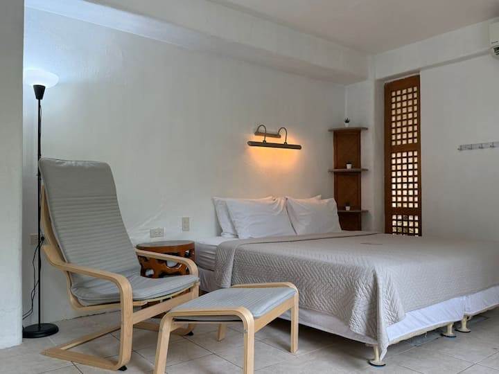Honu House Studio - Puerto Galera