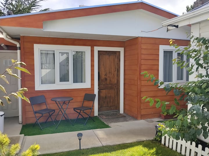 Tranquila Y Céntrica Casa De Huéspedes Con Jardín - Punta Arenas