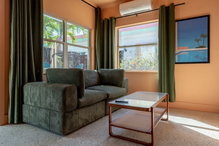 Blush By The Sea One Bedroom Apt & Kitchenette - Clearwater Beach, FL