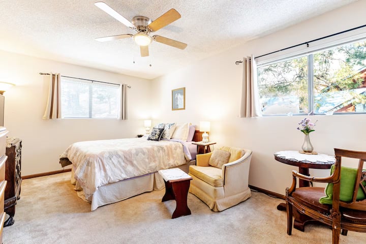 “The Nest” Large Private 1 Bdrm, 1 Bath - Flagstaff, AZ