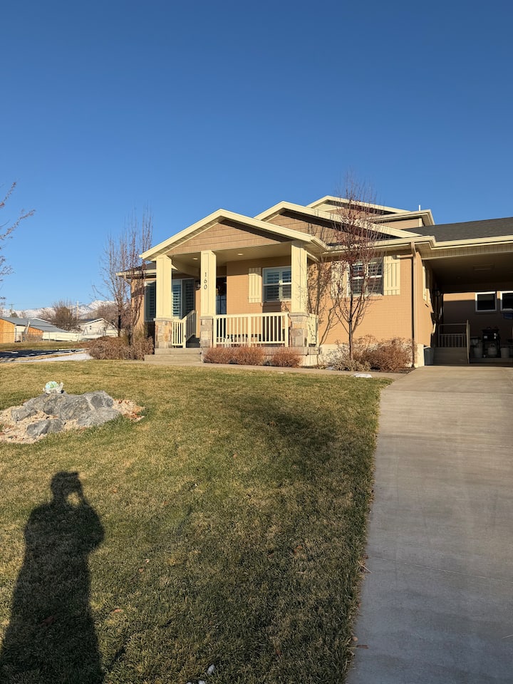 Get Awayto Beautiful Cache Valley Utah - Hyde Park, UT