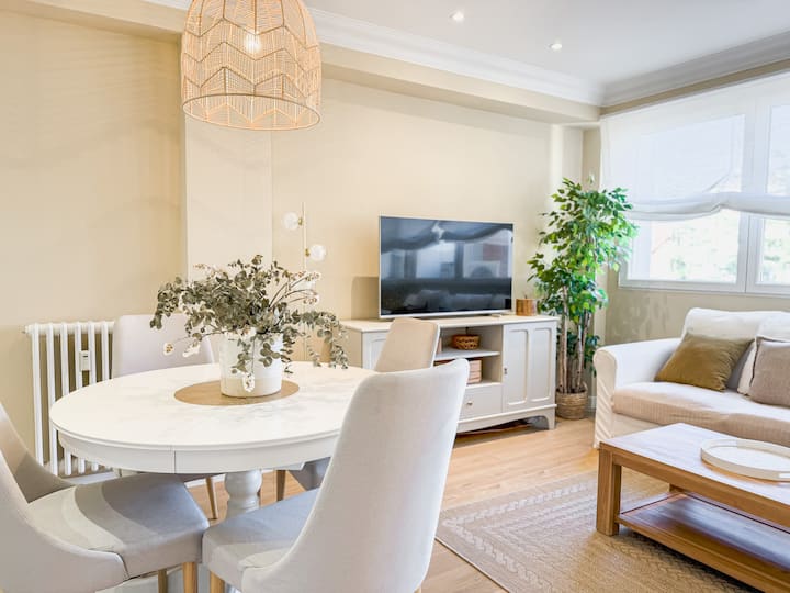 Exclusivo Apartamento Junto A Plaza Zorrilla - Valladolid, España