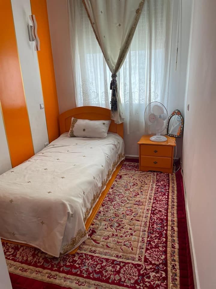 Orange Room: Agréable Chambre Privé-downtown Rabat - Rabat