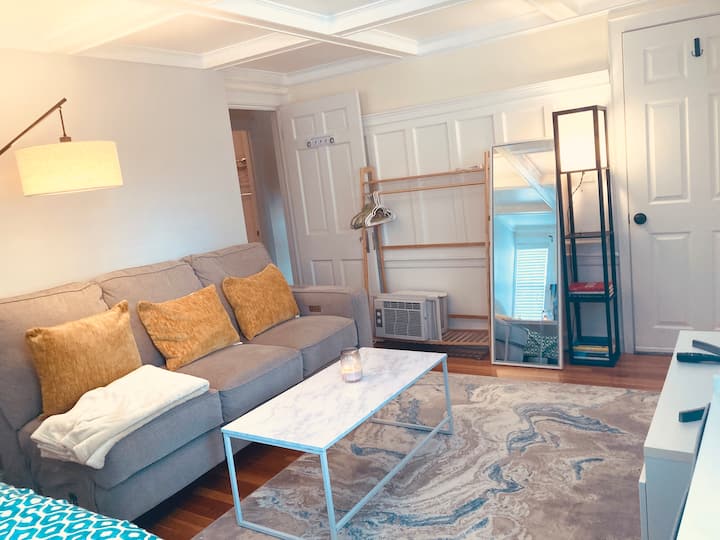 Private Bedroom @Framingham, 10 Mins To Natick - Framingham, MA
