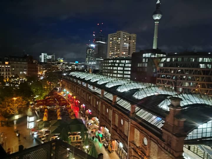 Be In The Middle Of Everything (For Sale) - Berlin