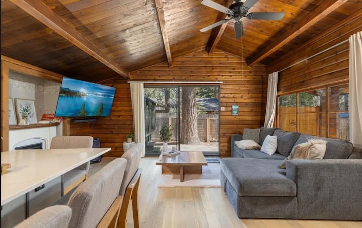 Welcome To Knotty Pines Cabin - South Lake Tahoe, CA