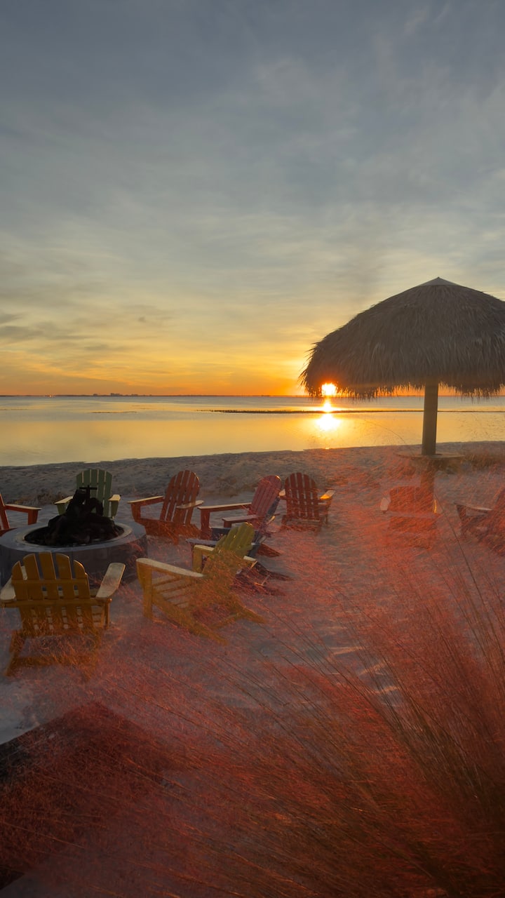 Lovely Waterview Condo/ Heated Pool - Tampa, FL