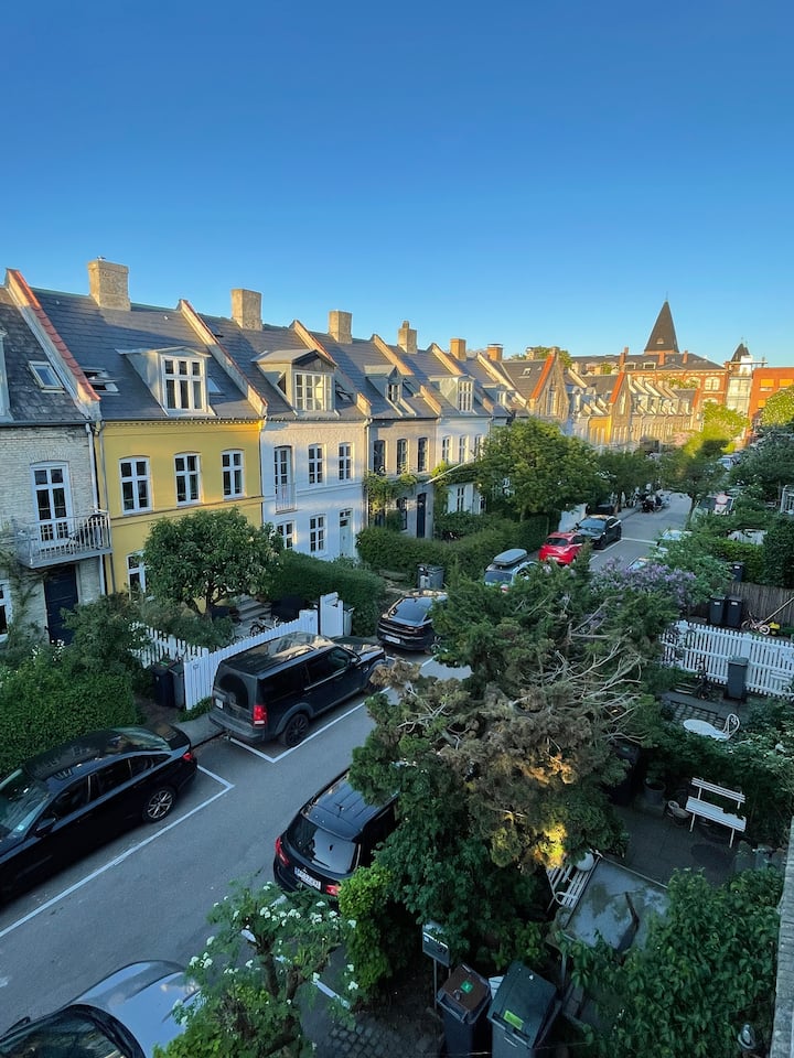 Hyggeligt Byhus Med Udsigt Til Søerne - Copenhaguen