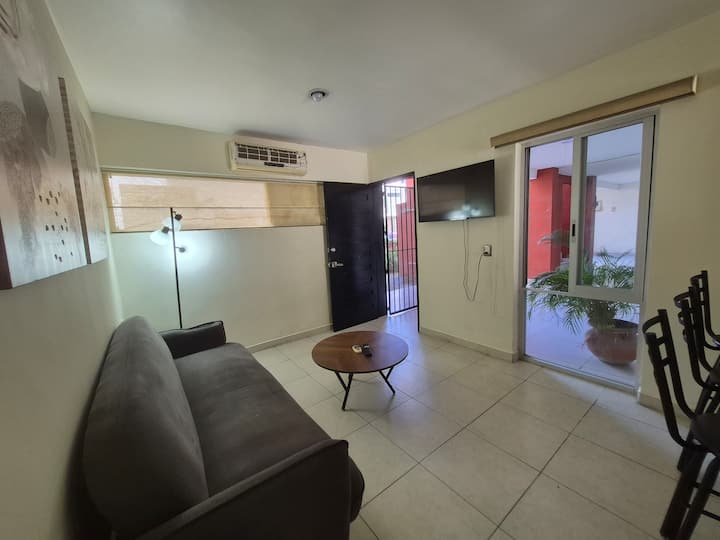 E5. Planta Baja. A Pasos De Playa - マサトラン