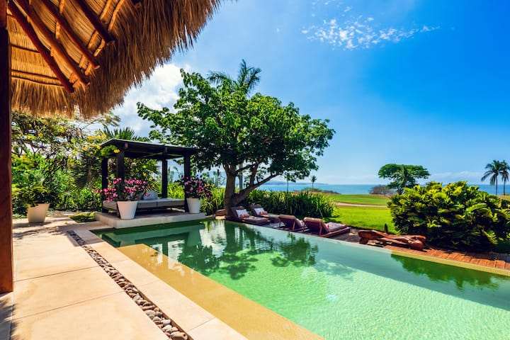 Spectacular 5* Luxury Oceanfront Villa,7* Staff - Punta Mita