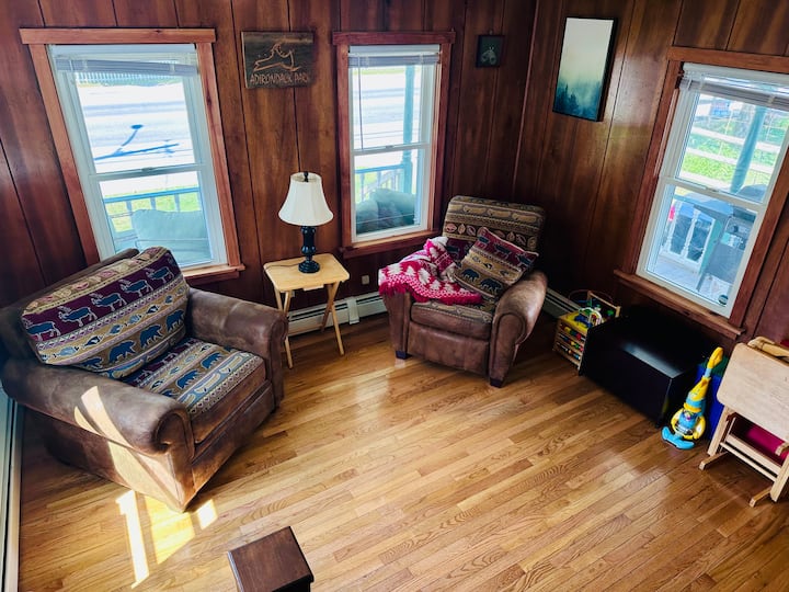 Cozy 3-bedroom Adk Guide’s House In Village - Adirondack Mountains