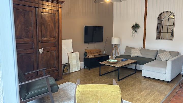 Maison Au Sein Du Domaine Charles Père & Fille - Beaune