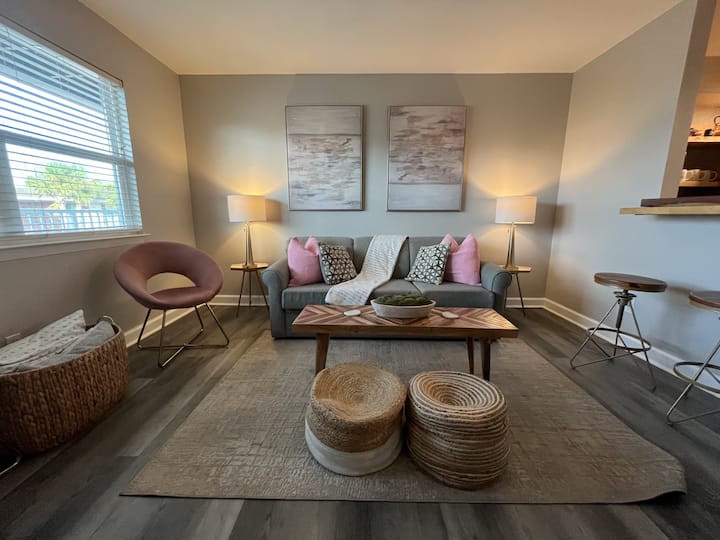 Amazing Condo Steps To White Sand Beaches! - Fort Walton Beach, FL