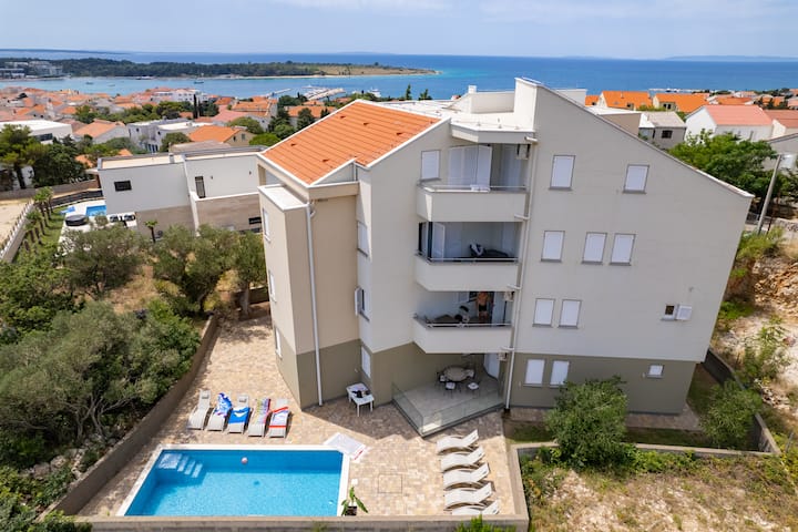 Pool Apartment Lucija - Stara Novalja