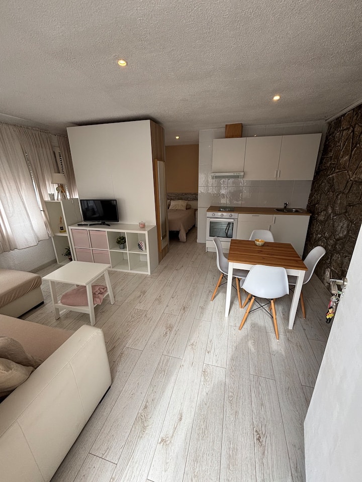 Apartamento Acogedor Cerca Del Mar. - Montmeló