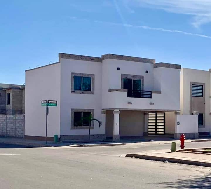 Casa Nueva En Zona Privada Y Segura, Muy Céntrica - Ciudad Obregón