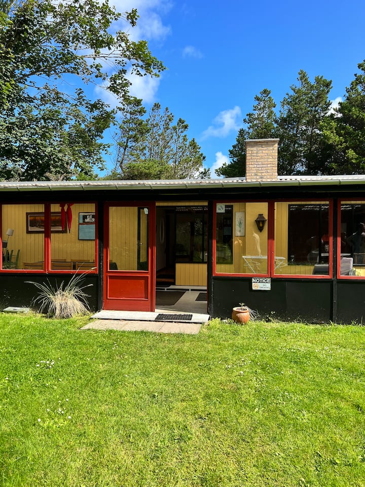 Unikt Og Hyggeligt Sommerhus I Klitmøller - Klitmøller